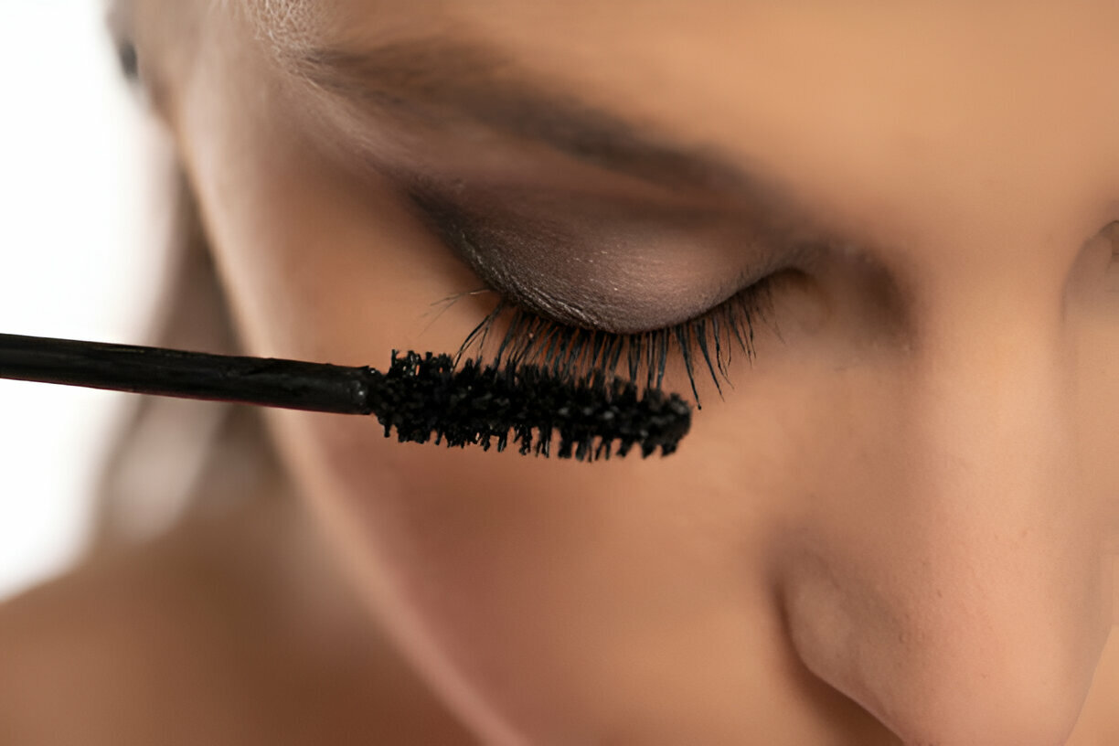 Best Lash Mascaras for a Gravity-Defying Length and Lift - Trundle Picks