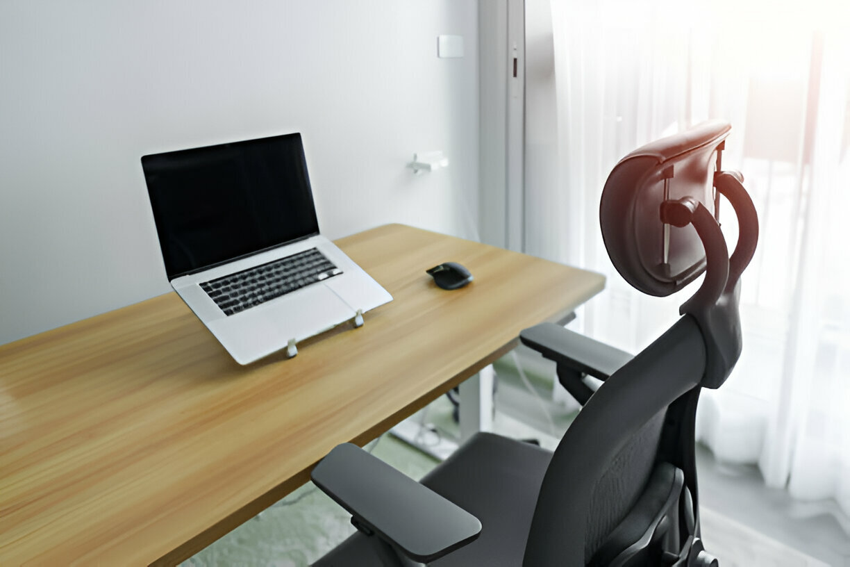 VIVO 32 inch Adjustable Height Computer Desk Review 2026 - Trundle Picks